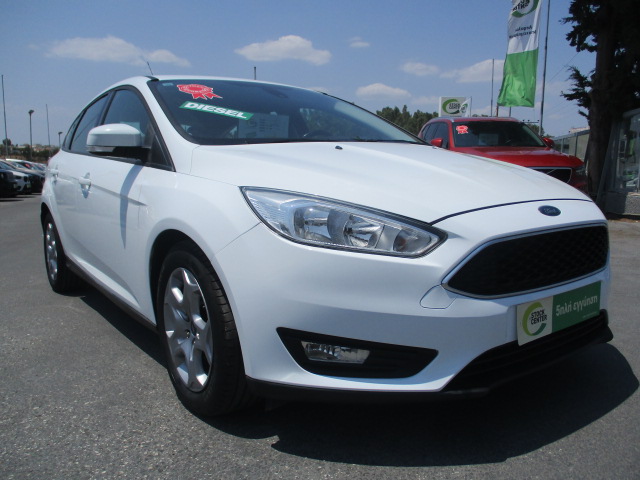 Ford - Focus - BUSINESS DIESEL - Ασπρο - 2015 | Stock Center