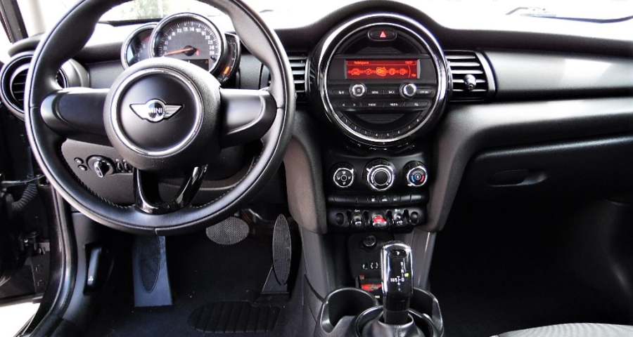 Mini - ONE - 5 Χρόνια εγγύηση-AUTO - Μαύρο - 2018 | Stock Center