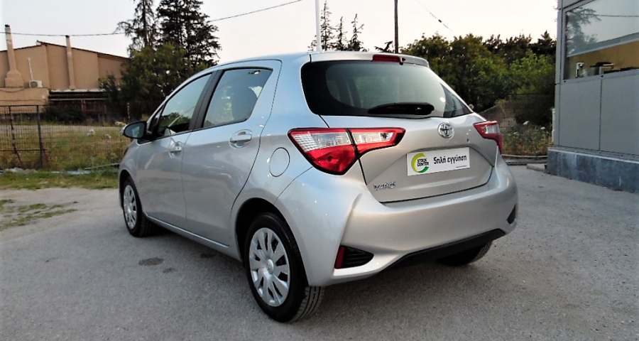 Toyota - Yaris - 5πλη ΕΓΓΥΗΣΗ-ENTRY DIESEL - Ασημί - 2018 | Stock Center